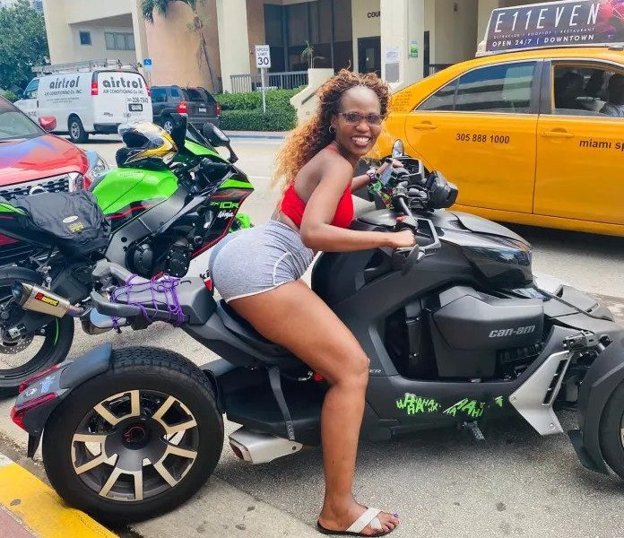 Linda Okello: Curvy 'Tight Skirt' Ex-police Officer Vacations in Miami (Photos) - Gotta News