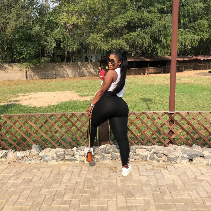 Ms Forson: Jaw-dropping photos of Ghanaian singer giving men sleepless ...