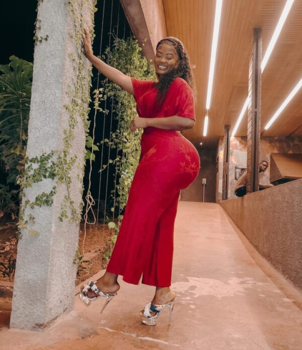 Sheena Gakpe Biography: 10 Best Photos of Ghanaian Plus-size Model ...