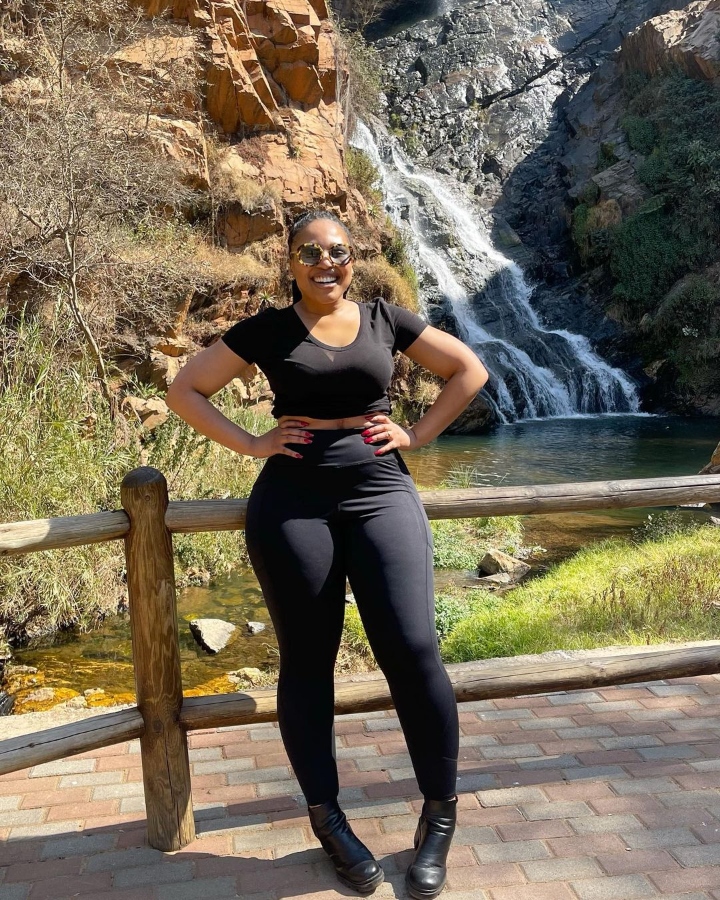 Is Phindile Gwala Divorced? Biography Plus 10 Ravishing Photos - Gotta News